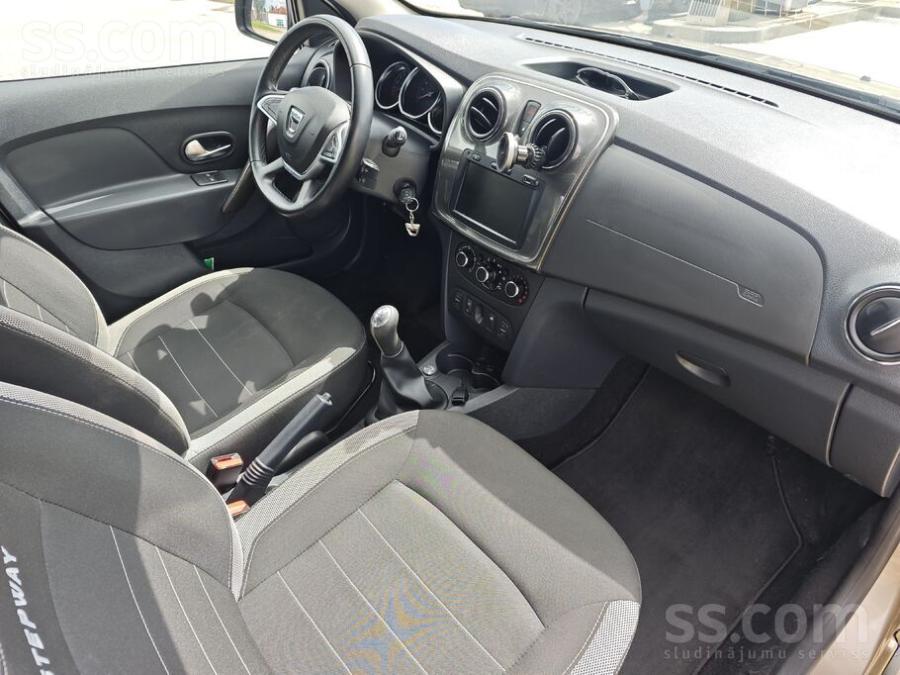 Brown Dacia Sandero 2020 in Rezekne, with an engine capacity of 1.00 L and mileage of 60 thousand km for 5900 €, photo 8 on AUTOMOTO.COM.LV