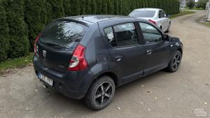 Dacia Sandero 2008 Šauļi, ar dzinēja tilpumu 1.60 L un nobraukumu 331 tūkst. km par 1400 €, foto 5 vietnē AUTOMOTO.COM.LV