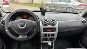 Dacia Sandero 2008 Šauļi, ar dzinēja tilpumu 1.60 L un nobraukumu 331 tūkst. km par 1400 €, foto 6 vietnē AUTOMOTO.COM.LV
