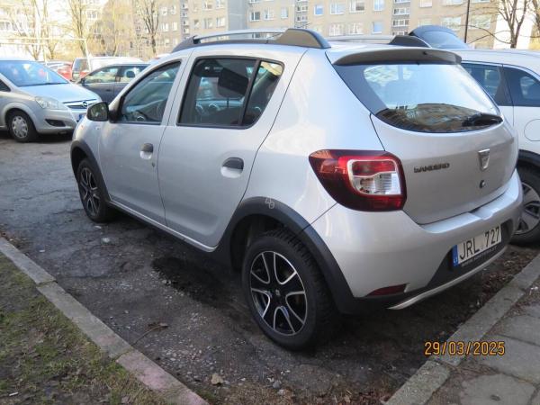 Dacia Sandero 2017 Viļņa, ar dzinēja tilpumu 1.60 L un nobraukumu 165 tūkst. km par 4300 €, foto 3 vietnē AUTOMOTO.COM.LV