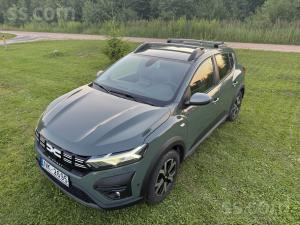 Green Dacia Sandero 2023 in Jelgava, with an engine capacity of 1.00 L and mileage of 62 thousand km for 14000 €, photo 9 on AUTOMOTO.COM.LV