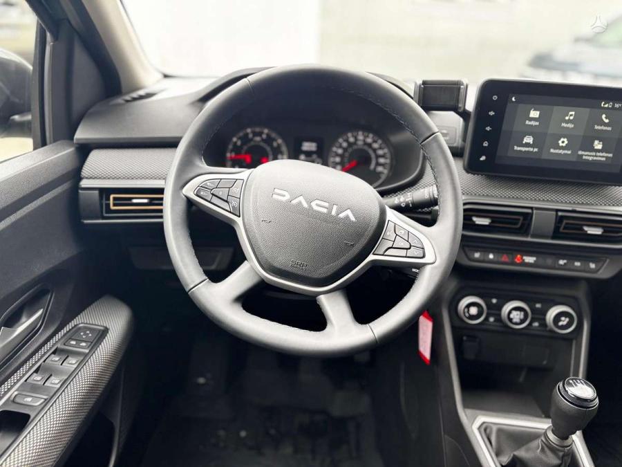 Green Dacia Sandero 2023 in Vilnius, with an engine capacity of 1.00 L and mileage of 60 thousand km for 12500 €, photo 11 on AUTOMOTO.COM.LV