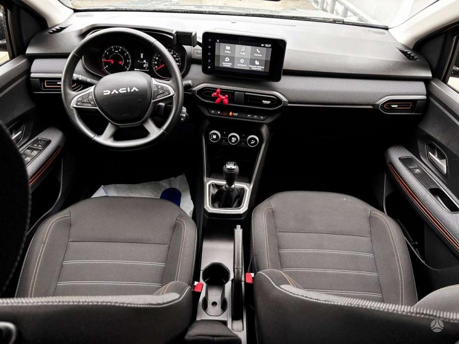 Зеленый Дачия Сандеро 2023 в Вильнюс, объемом двигателя 1.00 л и пробегом 28 тыс. км за 13000 €, фото 10 на AUTOMOTO.COM.LV