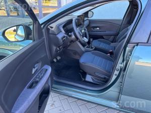Zaļš Dacia Sandero 2026 Liepāja, ar dzinēja tilpumu 1.20 L un nobraukumu 12 tūkst. km par 17990 €, foto 16 vietnē AUTOMOTO.COM.LV