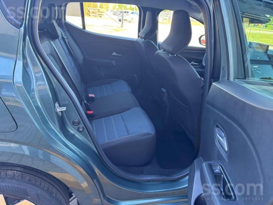 Zaļš Dacia Sandero 2026 Liepāja, ar dzinēja tilpumu 1.20 L un nobraukumu 12 tūkst. km par 17990 €, foto 22 vietnē AUTOMOTO.COM.LV