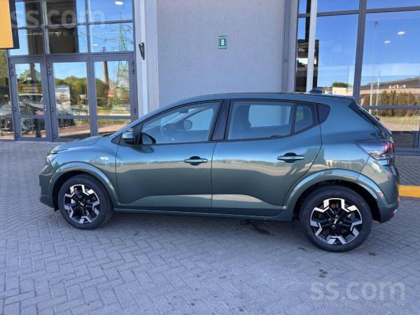 Zaļš Dacia Sandero 2026 Liepāja, ar dzinēja tilpumu 1.20 L un nobraukumu 12 tūkst. km par 17990 €, foto 3 vietnē AUTOMOTO.COM.LV