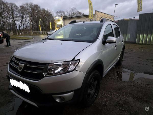 Pelēks Dacia Sandero 2017 Kauņa, ar dzinēja tilpumu 0.90 L un nobraukumu 135 tūkst. km par 4500 €, foto 2 vietnē AUTOMOTO.COM.LV