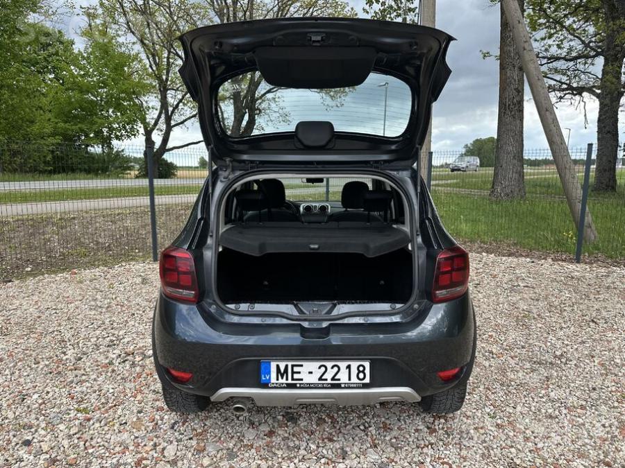 Pelēks Dacia Sandero 2019 Cēsis, ar dzinēja tilpumu 1.50 L un nobraukumu 0 tūkst. km par 6500 €, foto 12 vietnē AUTOMOTO.COM.LV