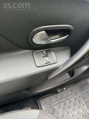 Pelēks Dacia Sandero 2019 Cēsis, ar dzinēja tilpumu 1.50 L un nobraukumu 0 tūkst. km par 6500 €, foto 15 vietnē AUTOMOTO.COM.LV