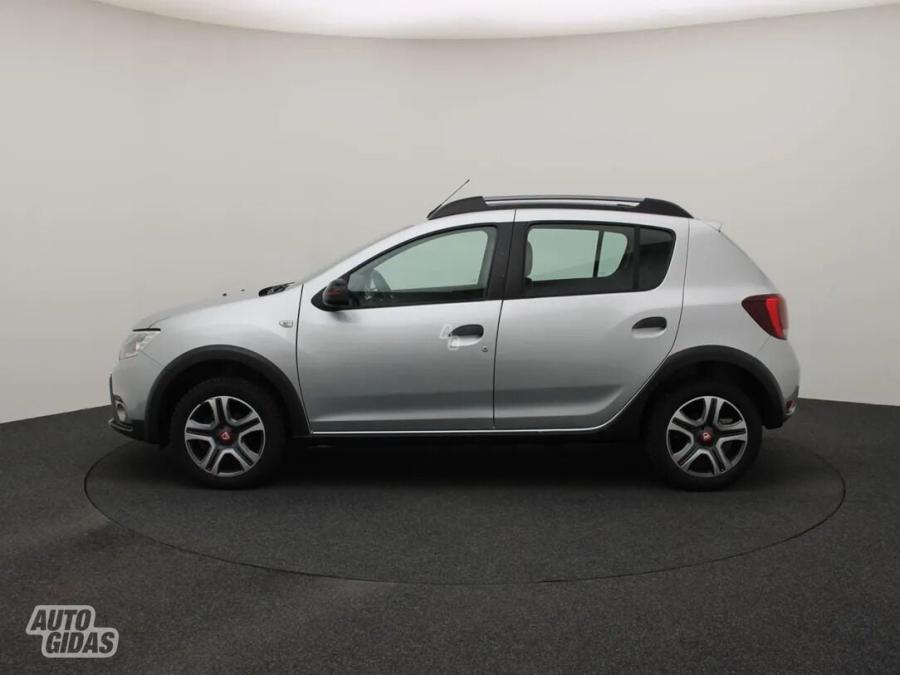 Pelēks Dacia Sandero 2020 Viļņa, ar dzinēja tilpumu 0.90 L un nobraukumu 144 tūkst. km par 6999 €, foto 7 vietnē AUTOMOTO.COM.LV