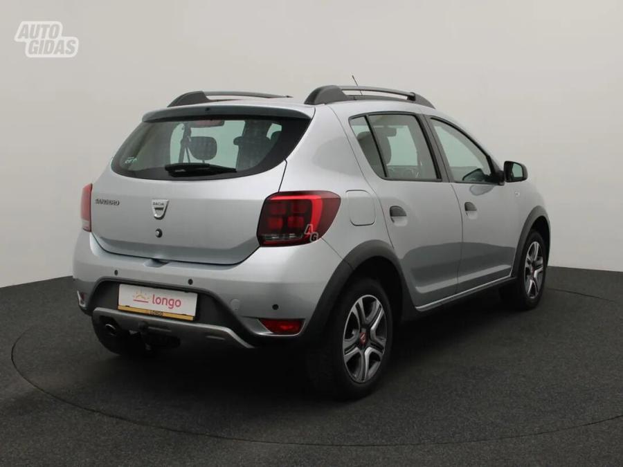 Pelēks Dacia Sandero 2020 Viļņa, ar dzinēja tilpumu 0.90 L un nobraukumu 144 tūkst. km par 6999 €, foto 9 vietnē AUTOMOTO.COM.LV