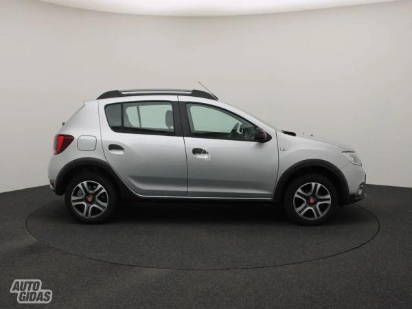 Pelēks Dacia Sandero 2020 Viļņa, ar dzinēja tilpumu 0.90 L un nobraukumu 144 tūkst. km par 6999 €, foto 9 vietnē AUTOMOTO.COM.LV