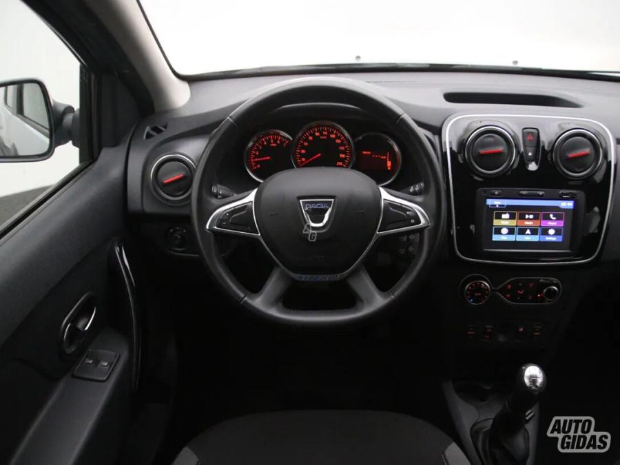 Pelēks Dacia Sandero 2020 Viļņa, ar dzinēja tilpumu 0.90 L un nobraukumu 144 tūkst. km par 6999 €, foto 18 vietnē AUTOMOTO.COM.LV