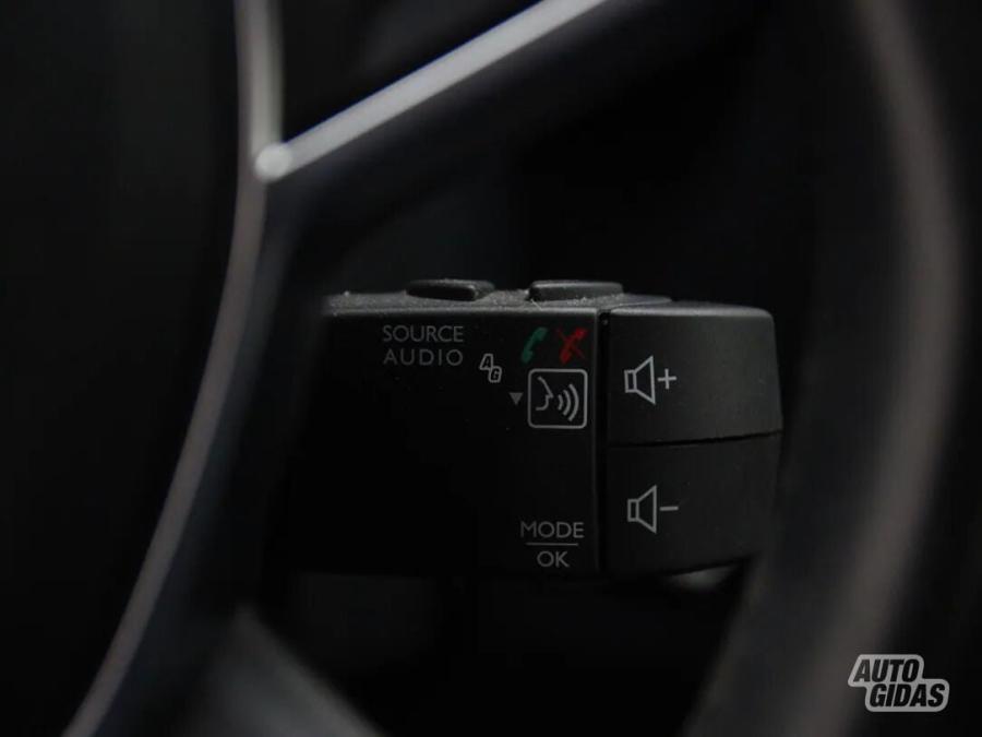 Pelēks Dacia Sandero 2020 Viļņa, ar dzinēja tilpumu 0.90 L un nobraukumu 144 tūkst. km par 6999 €, foto 32 vietnē AUTOMOTO.COM.LV
