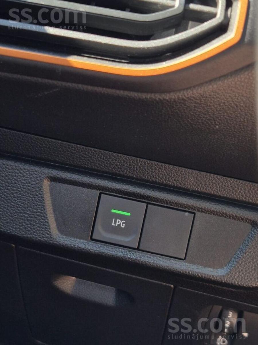 Pelēks Dacia Sandero 2021 Rīga, ar dzinēja tilpumu 1.00 L un nobraukumu 108 tūkst. km par 9490 €, foto 15 vietnē AUTOMOTO.COM.LV
