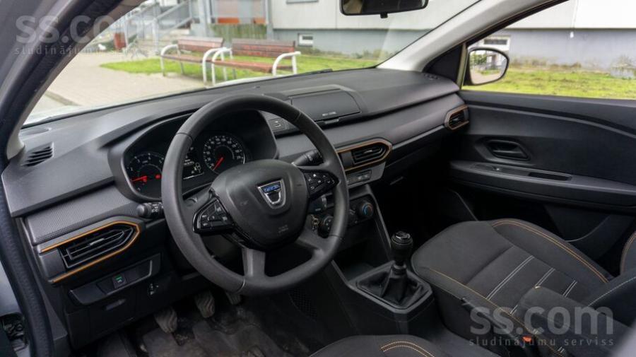 Grey Dacia Sandero 2021 in Riga, with an engine capacity of 1.00 L and mileage of 108 thousand km for 8590 €, photo 11 on AUTOMOTO.COM.LV