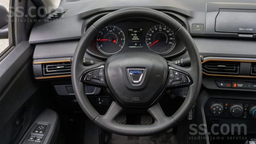 Grey Dacia Sandero 2021 in Riga, with an engine capacity of 1.00 L and mileage of 108 thousand km for 8590 €, photo 15 on AUTOMOTO.COM.LV