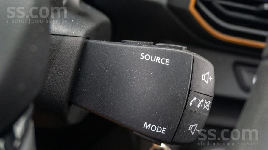 Grey Dacia Sandero 2021 in Riga, with an engine capacity of 1.00 L and mileage of 108 thousand km for 8590 €, photo 24 on AUTOMOTO.COM.LV