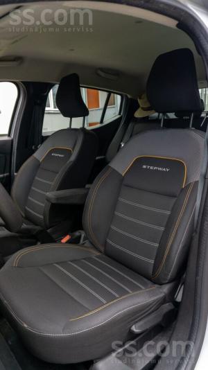 Grey Dacia Sandero 2021 in Riga, with an engine capacity of 1.00 L and mileage of 108 thousand km for 8590 €, photo 27 on AUTOMOTO.COM.LV