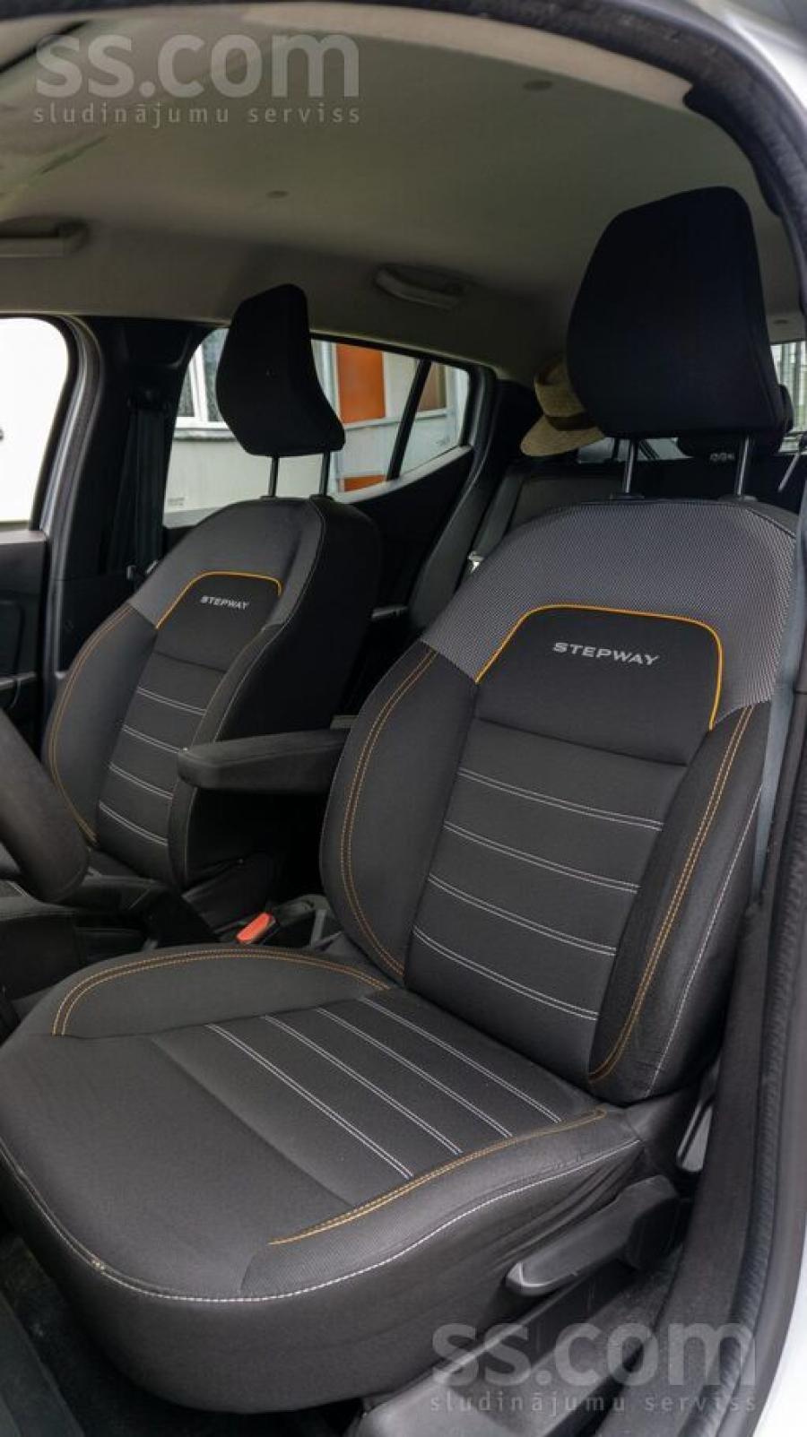 Grey Dacia Sandero 2021 in Riga, with an engine capacity of 1.00 L and mileage of 108 thousand km for 8590 €, photo 27 on AUTOMOTO.COM.LV
