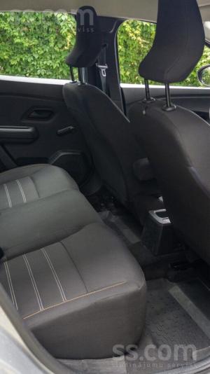 Grey Dacia Sandero 2021 in Riga, with an engine capacity of 1.00 L and mileage of 108 thousand km for 8590 €, photo 29 on AUTOMOTO.COM.LV