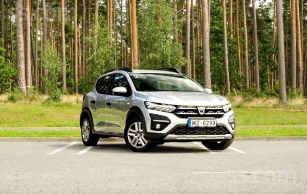 Dacia Sandero 2021 Rīga vietnē Pelēks Dacia Sandero 2021 Rīga, ar dzinēja tilpumu 1.00 L un nobraukumu 108 tūkst. km par 7590 €, foto 3 vietnē AUTOMOTO.COM.LV