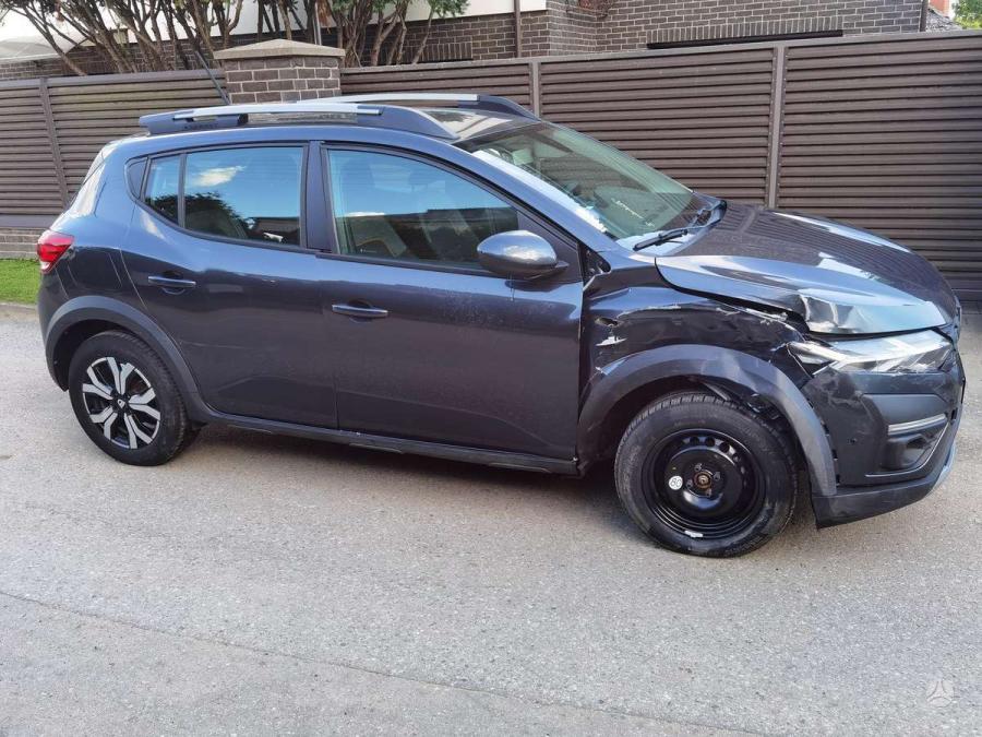 Grey Dacia Sandero 2022 in Kaunas, with an engine capacity of 1.00 L and mileage of 26 thousand km for 6700 €, photo 11 on AUTOMOTO.COM.LV