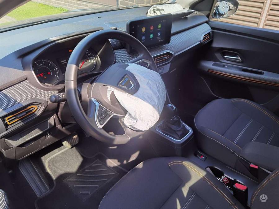 Grey Dacia Sandero 2022 in Kaunas, with an engine capacity of 1.00 L and mileage of 26 thousand km for 6700 €, photo 16 on AUTOMOTO.COM.LV