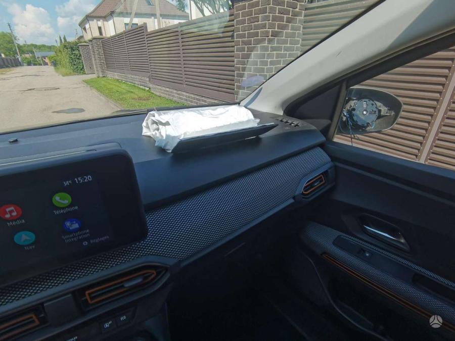 Grey Dacia Sandero 2022 in Kaunas, with an engine capacity of 1.00 L and mileage of 26 thousand km for 6700 €, photo 22 on AUTOMOTO.COM.LV
