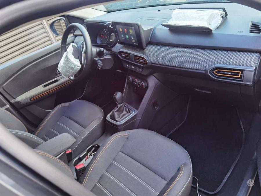 Grey Dacia Sandero 2022 in Kaunas, with an engine capacity of 1.00 L and mileage of 26 thousand km for 6700 €, photo 27 on AUTOMOTO.COM.LV