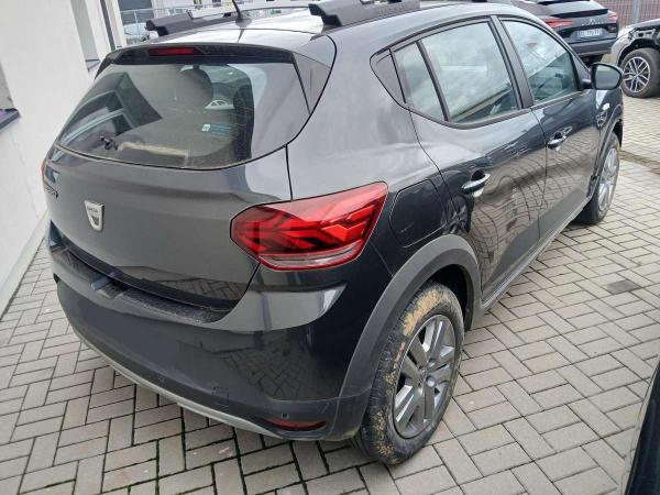 Grey Dacia Sandero 2023 in Taurage, with an engine capacity of 1.00 L and mileage of 17 thousand km for 5300 €, photo 3 on AUTOMOTO.COM.LV