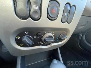 Pelēks Dacia Sandero 2008 Rīga, ar dzinēja tilpumu 1.40 L un nobraukumu 112 tūkst. km par 1690 €, foto 10 vietnē AUTOMOTO.COM.LV