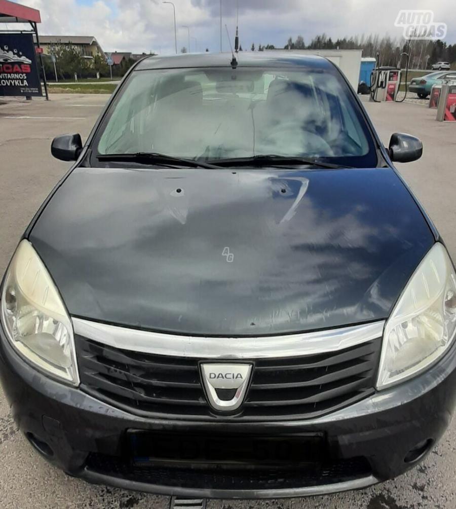 Pelēks Dacia Sandero 2009 Gargždai, ar dzinēja tilpumu 1.60 L un nobraukumu 330 tūkst. km par 980 €, foto 1 vietnē AUTOMOTO.COM.LV