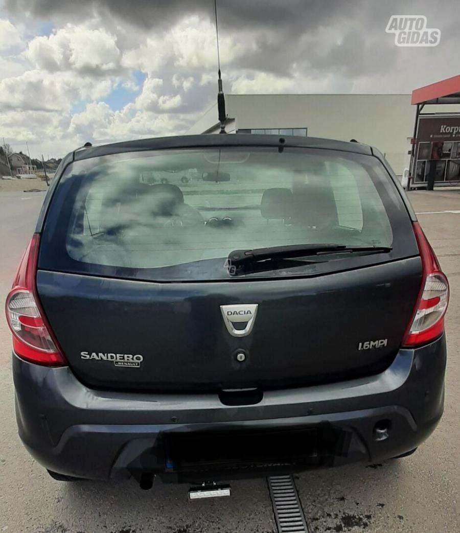 Pelēks Dacia Sandero 2009 Gargždai, ar dzinēja tilpumu 1.60 L un nobraukumu 330 tūkst. km par 980 €, foto 4 vietnē AUTOMOTO.COM.LV