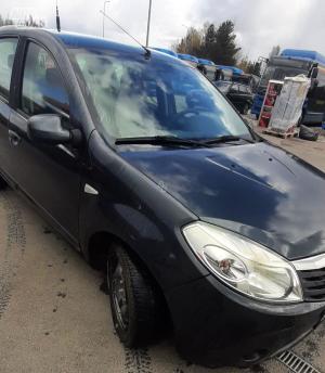 Pelēks Dacia Sandero 2009 Gargždai, ar dzinēja tilpumu 1.60 L un nobraukumu 330 tūkst. km par 980 €, foto 5 vietnē AUTOMOTO.COM.LV