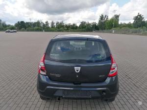 Pelēks Dacia Sandero 2009 Marijampole, ar dzinēja tilpumu 1.15 L un nobraukumu 112 tūkst. km par 1350 €, foto 7 vietnē AUTOMOTO.COM.LV