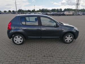 Pelēks Dacia Sandero 2009 Marijampole, ar dzinēja tilpumu 1.15 L un nobraukumu 112 tūkst. km par 1350 €, foto 9 vietnē AUTOMOTO.COM.LV