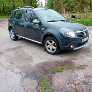 Pelēks Dacia Sandero 2010 Rīga, ar dzinēja tilpumu 1.50 L un nobraukumu 267 tūkst. km par 3100 €, foto  vietnē AUTOMOTO.COM.LV