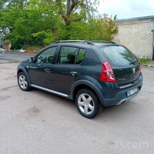 Pelēks Dacia Sandero 2010 Rīga, ar dzinēja tilpumu 1.50 L un nobraukumu 267 tūkst. km par 3100 €, foto 4 vietnē AUTOMOTO.COM.LV