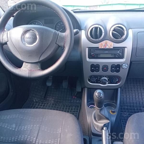 Pelēks Dacia Sandero 2010 Rīga, ar dzinēja tilpumu 1.50 L un nobraukumu 270 tūkst. km par 2900 €, foto 5 vietnē AUTOMOTO.COM.LV