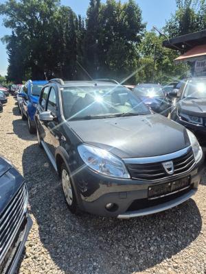 Pelēks Dacia Sandero 2010 Talsi, ar dzinēja tilpumu 1.60 L un nobraukumu 111 tūkst. km par 4200 €, foto  vietnē AUTOMOTO.COM.LV