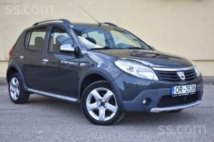 Grey Dacia Sandero 2010 in Talsi, with an engine capacity of 1.60 L and mileage of 112 thousand km for 4200 €, photo  on AUTOMOTO.COM.LV