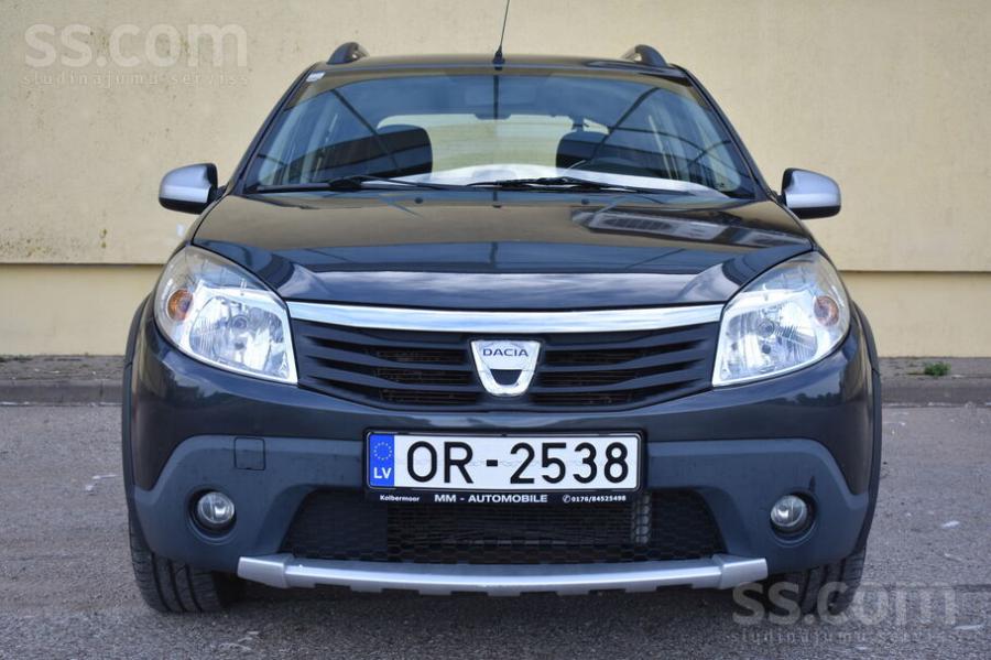 Pelēks Dacia Sandero 2010 Talsi, ar dzinēja tilpumu 1.60 L un nobraukumu 112 tūkst. km par 4200 €, foto 4 vietnē AUTOMOTO.COM.LV