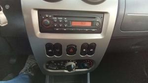 Grey Dacia Sandero 2012 in Marijampole, with an engine capacity of 1.60 L and mileage of 115 thousand km for 2800 €, photo 9 on AUTOMOTO.COM.LV