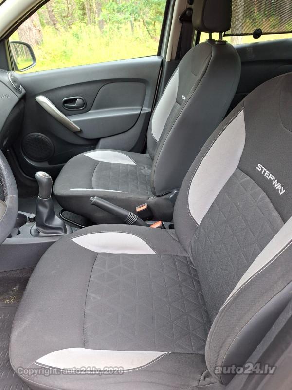 Pelēks Dacia Sandero 2013 Kerdla, ar dzinēja tilpumu 1.50 L un nobraukumu 244 tūkst. km par 4200 €, foto 7 vietnē AUTOMOTO.COM.LV
