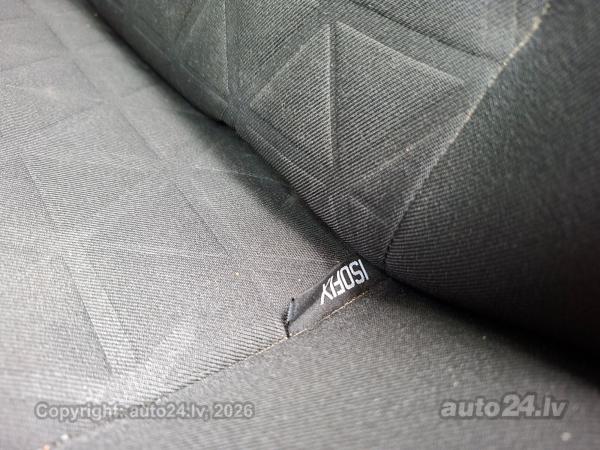 Pelēks Dacia Sandero 2013 Kerdla, ar dzinēja tilpumu 1.50 L un nobraukumu 244 tūkst. km par 4200 €, foto 10 vietnē AUTOMOTO.COM.LV