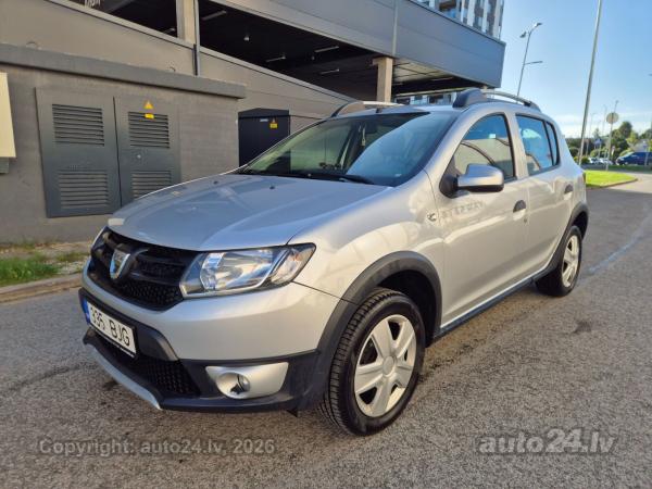 Pelēks Dacia Sandero 2013 Tallina, ar dzinēja tilpumu 1.50 L un nobraukumu 211 tūkst. km par 1999 €, foto 4 vietnē AUTOMOTO.COM.LV