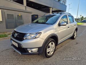 Grey Dacia Sandero 2013 in Tallinn, with an engine capacity of 1.50 L and mileage of 211 thousand km for 1999 €, photo 4 on AUTOMOTO.COM.LV