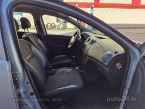 Grey Dacia Sandero 2013 in Tallinn, with an engine capacity of 1.50 L and mileage of 211 thousand km for 1999 €, photo 8 on AUTOMOTO.COM.LV