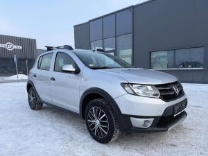 Pelēks Dacia Sandero 2015 Šauļi, ar dzinēja tilpumu 1.46 L un nobraukumu 253 tūkst. km par 3800 €, foto 3 vietnē AUTOMOTO.COM.LV